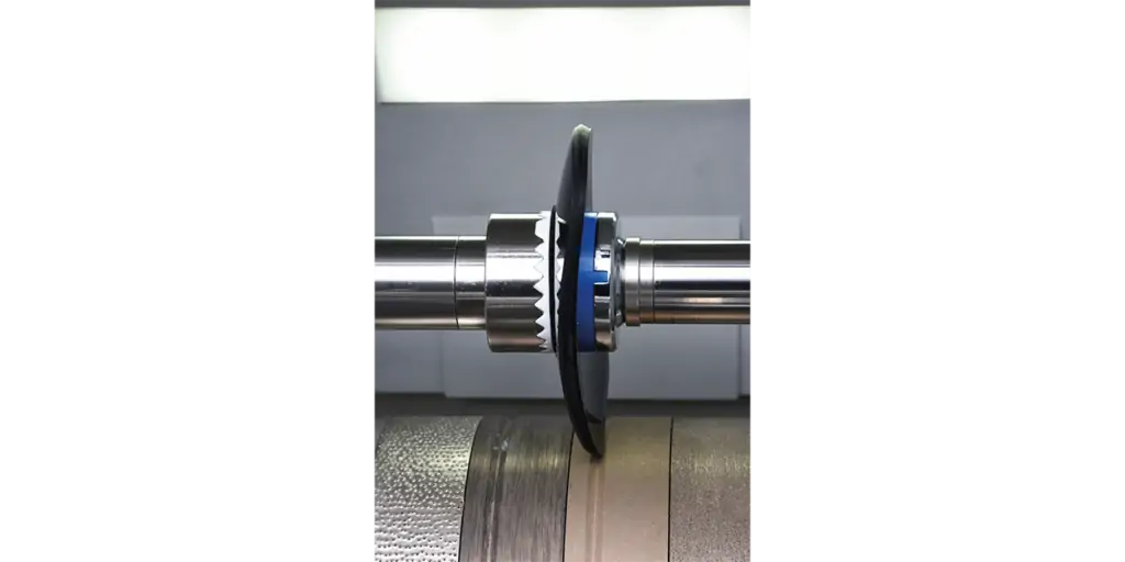 Visionix | Briot Attitude 3 - the precise Automatic Edger